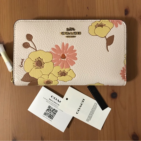Coach | Bags | Coach Medium Zip Around Wallet With Floral Print | Poshmark